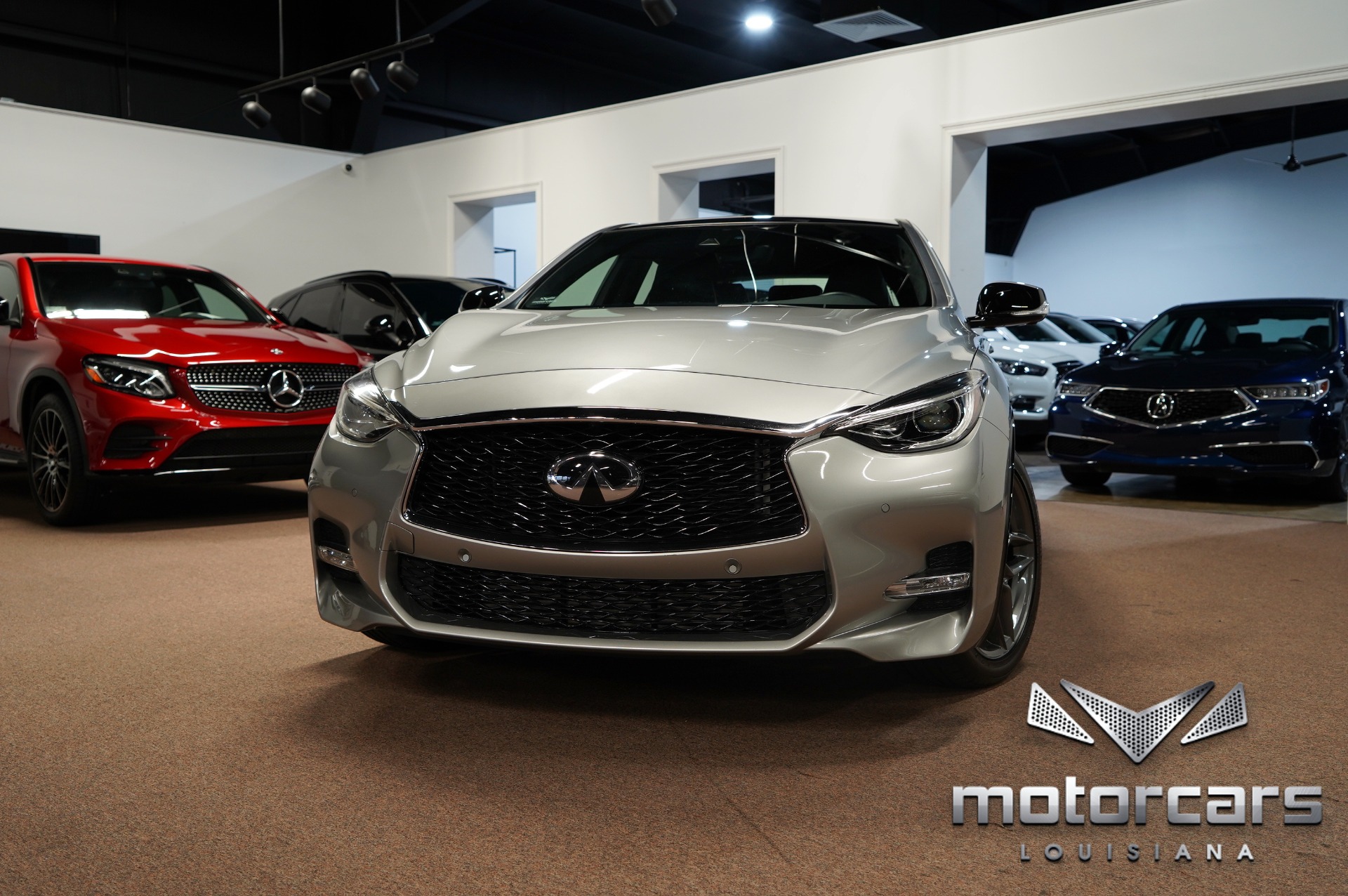 2017 INFINITI QX30 Sport